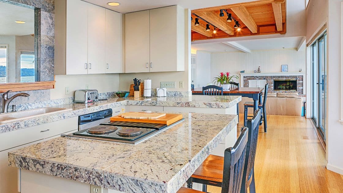Smart Shopping at Granite Shops in Tampa Bay Area