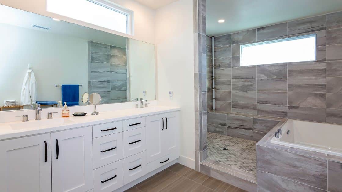 Affordable Ways to Upgrade Your Bathroom Countertops in Tampa